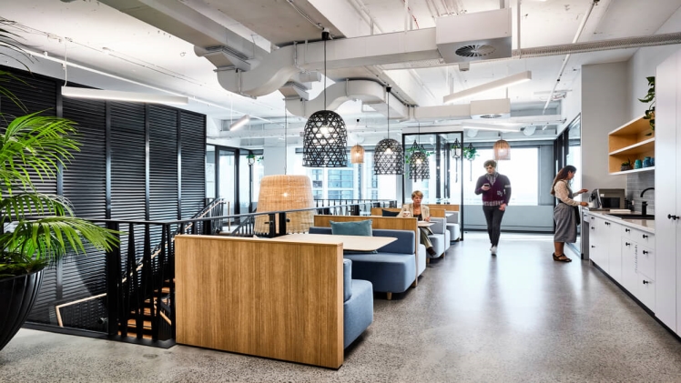 The Social Side of Coworking: Building Connections At Work - VoxBliss