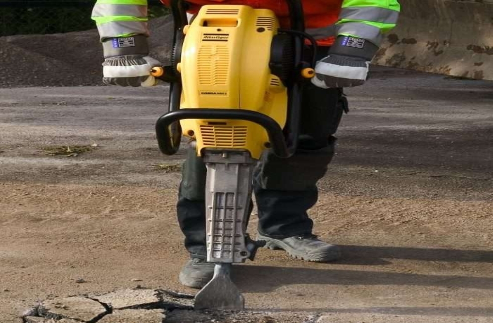 A Comprehensive Guide to Installing and Removing Concrete Barriers for ...